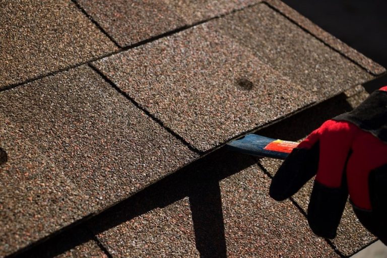 How To Repair Roof Shingles - Commercial Roof Repair